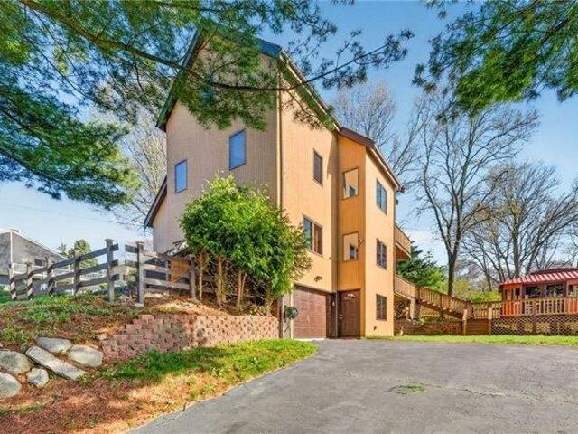 house with 3 bedroom, Tiverton RI DS102761547
