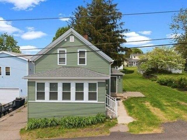 house with 3 bedroom, Tiverton RI DS103128040