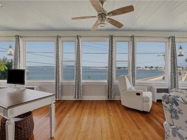 house with 3 bedroom, Tiverton RI DS104077640