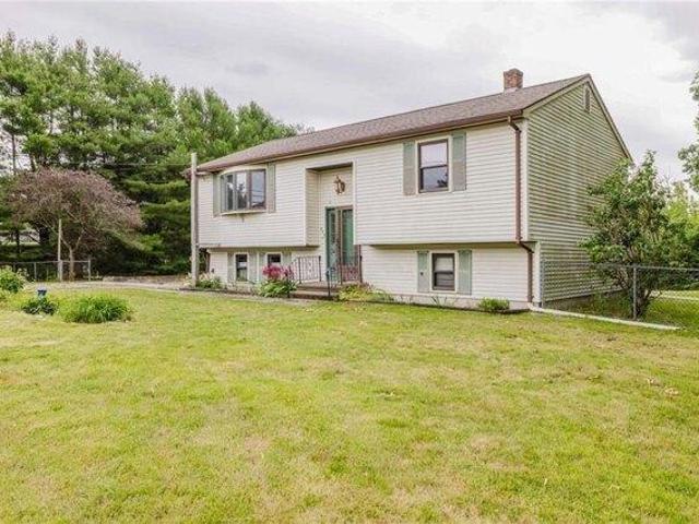 house with 3 bedroom, Tiverton RI DS104114682