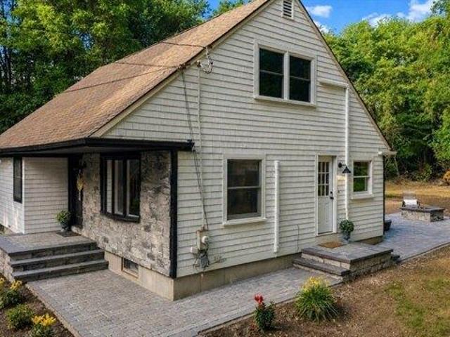 house with 3 bedroom, Tiverton RI DS104116773
