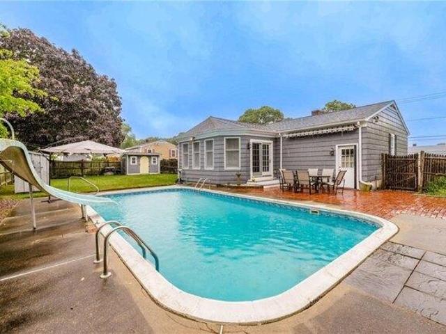 house with 3 bedroom, Tiverton RI DS104298086