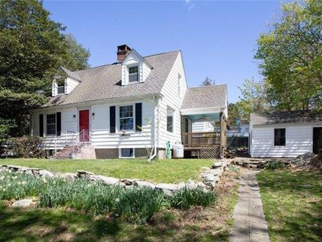 house with 3 bedroom, Tiverton RI DS104299702
