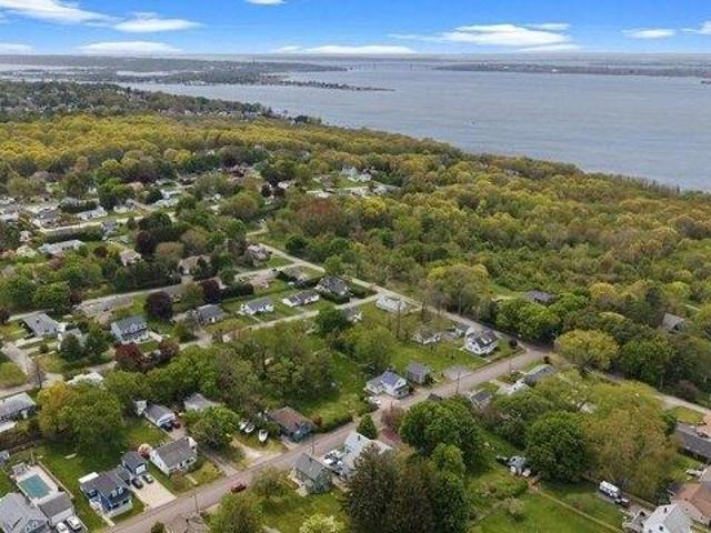 house with 3 bedroom, Tiverton RI DS104329452