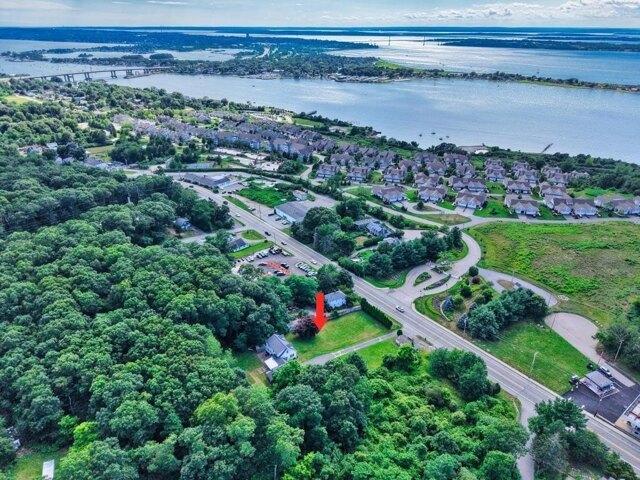 house with 3 bedroom, Tiverton RI ES103186614