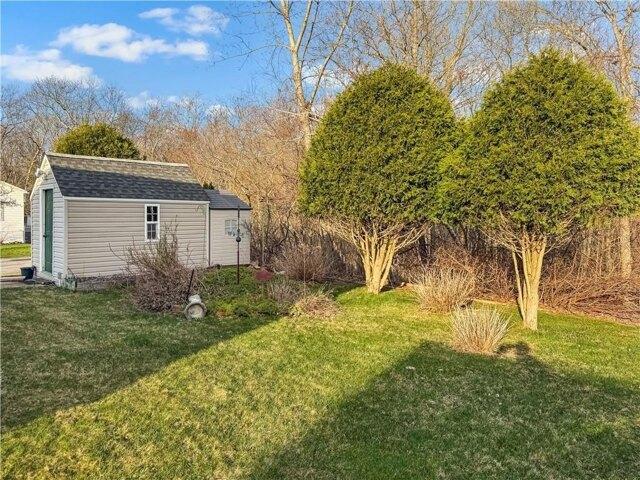 house with 3 bedroom, Tiverton RI ES103100066