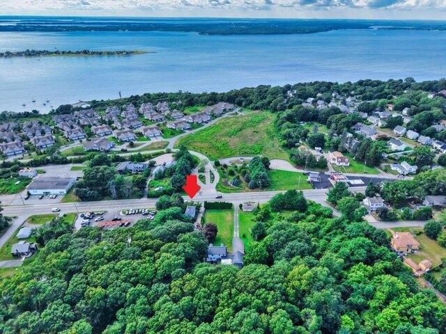 house with 3 bedroom, Tiverton RI ES104079262