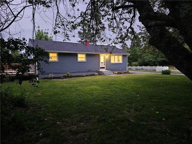 house with 3 bedroom, Tiverton RI ES104234246