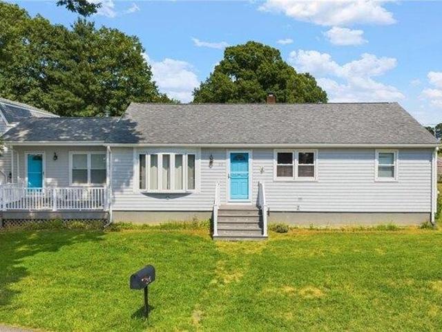 house with 3 bedroom, Tiverton RI ES104410741