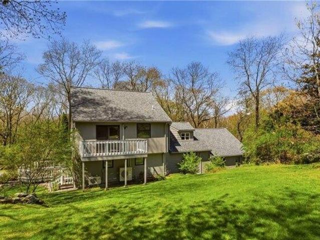 house with 3 bedroom, Tiverton RI ES105173996