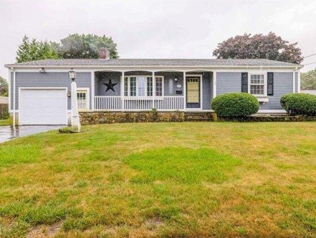 house with 3 bedroom, Tiverton RI ES105174699