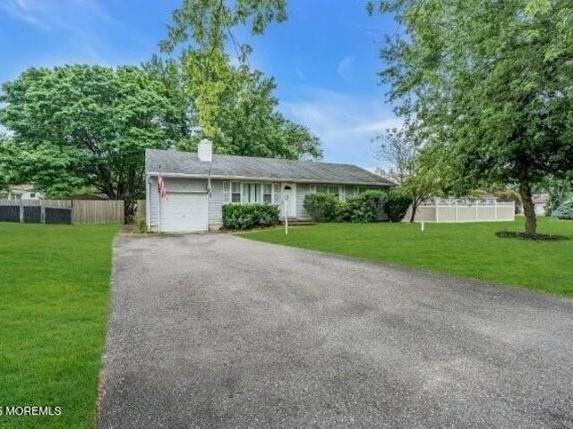 house with 3 bedroom, Toms River NJ DLS101661522