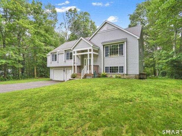 house with 3 bedroom, Tolland CT DS104409656