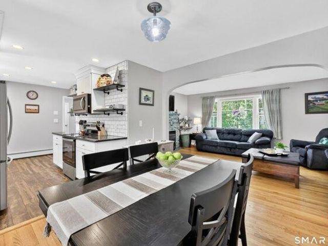 house with 3 bedroom, Tolland CT DS103928680