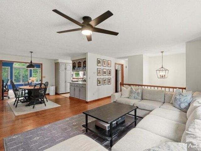 house with 3 bedroom, Tolland CT DS103932553