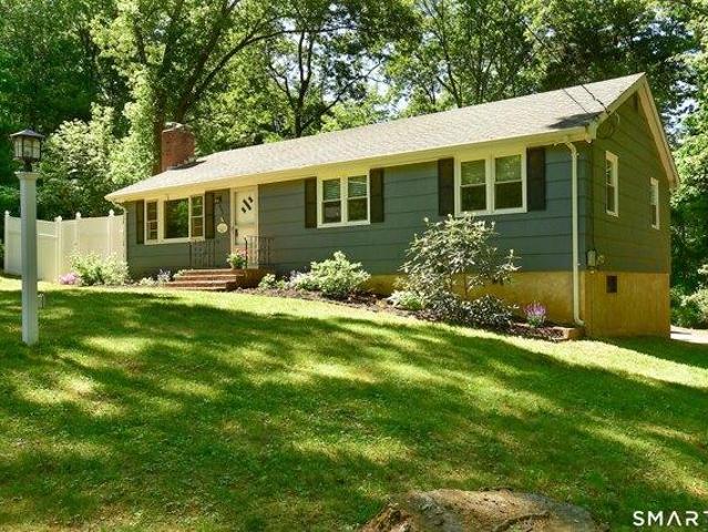 house with 3 bedroom, Tolland CT ES104149599