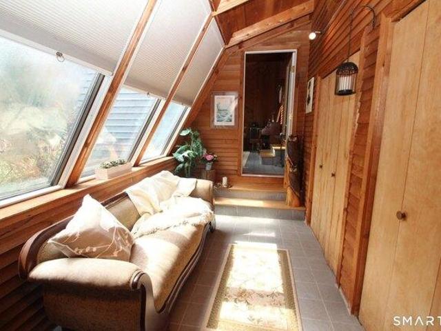 house with 3 bedroom, Tolland CT ES104789377