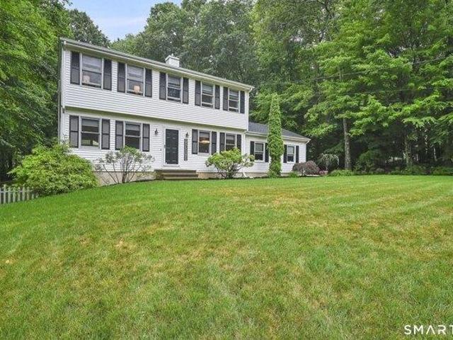 house with 3 bedroom, Tolland CT ES104831347