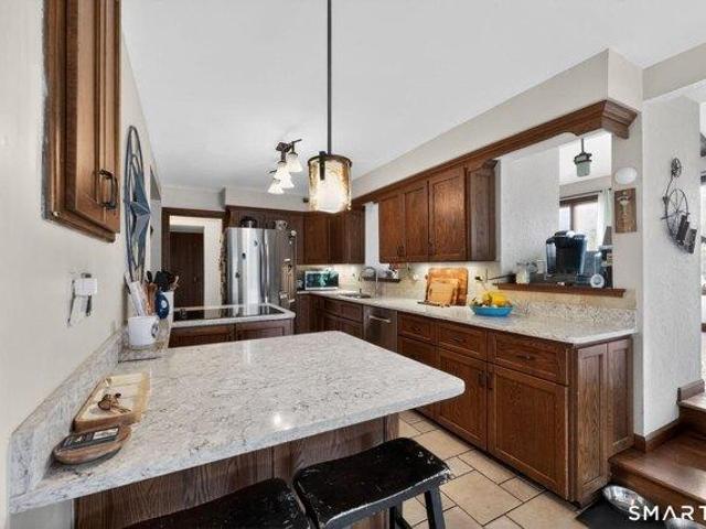 house with 3 bedroom, Tolland CT ES105116028