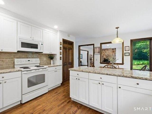 house with 3 bedroom, Tolland CT ES105112791
