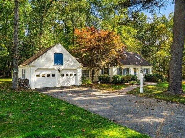 house with 3 bedroom, Topsfield MA ES105040714