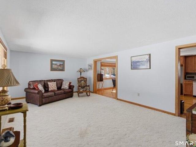 house with 3 bedroom, Torrington CT DLS101747647