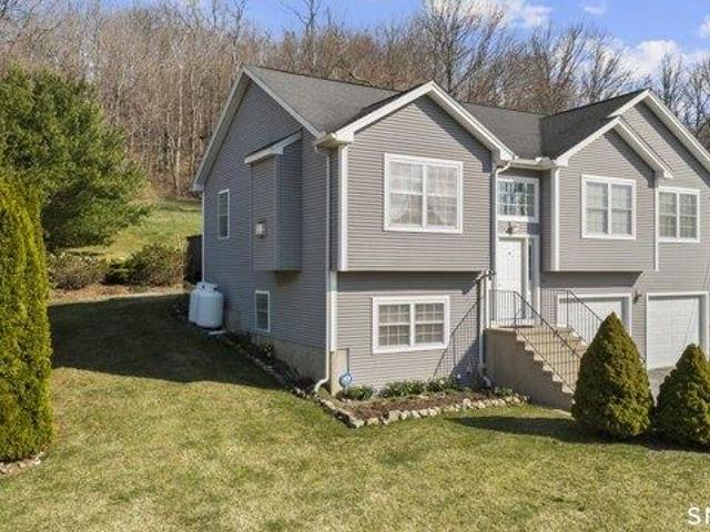house with 3 bedroom, Torrington CT DS102026963