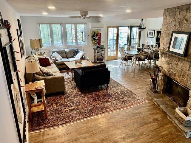 house with 3 bedroom, Torrington CT DS102256512