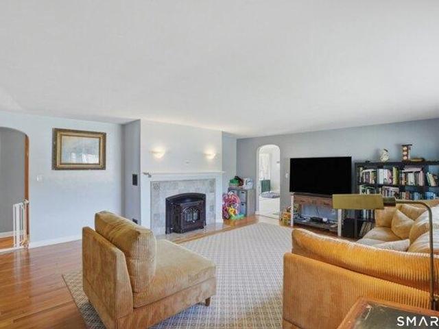 house with 3 bedroom, Torrington CT ES104233868