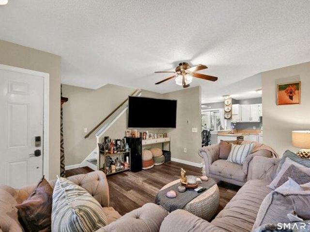 house with 3 bedroom, Torrington CT ES104233919