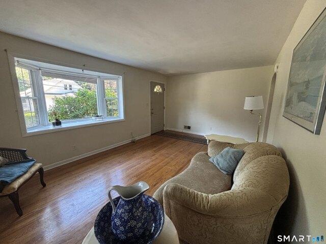 house with 3 bedroom, Torrington CT ES104330863