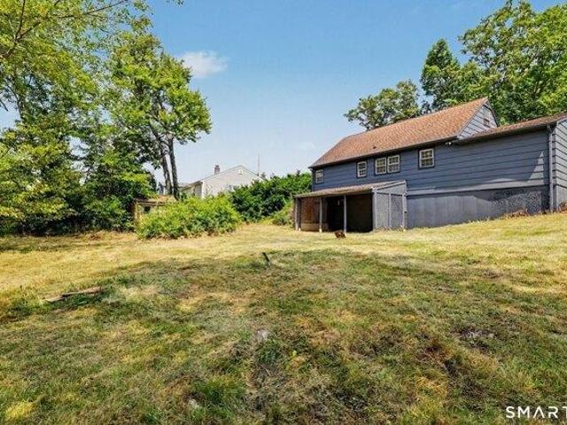 house with 3 bedroom, Torrington CT ES105125156