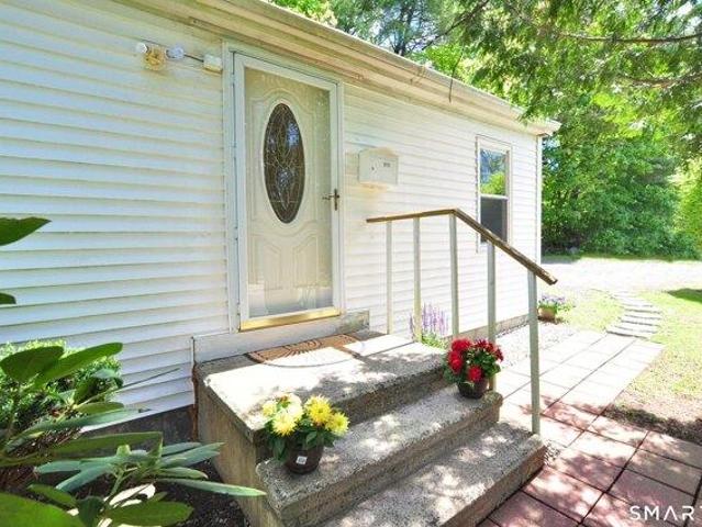 house with 3 bedroom, Torrington CT ES105123529