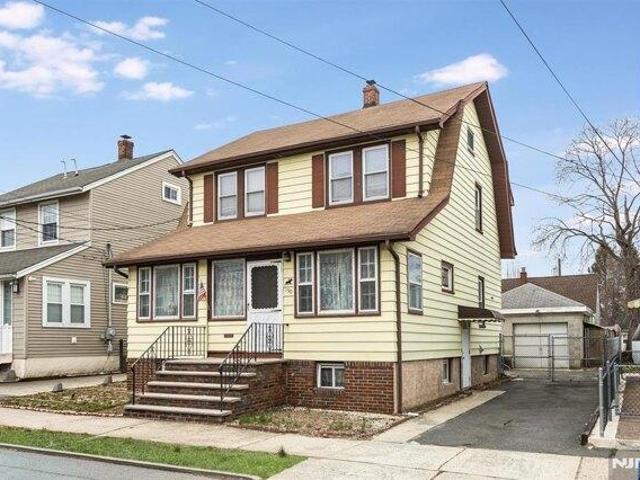 house with 3 bedroom, Totowa NJ DS102800584