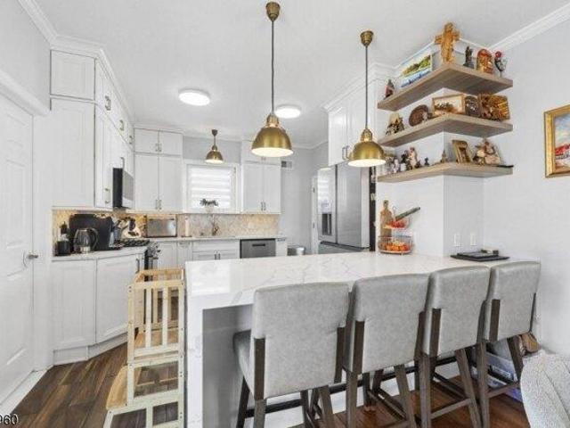 house with 3 bedroom, Totowa NJ DS102025643
