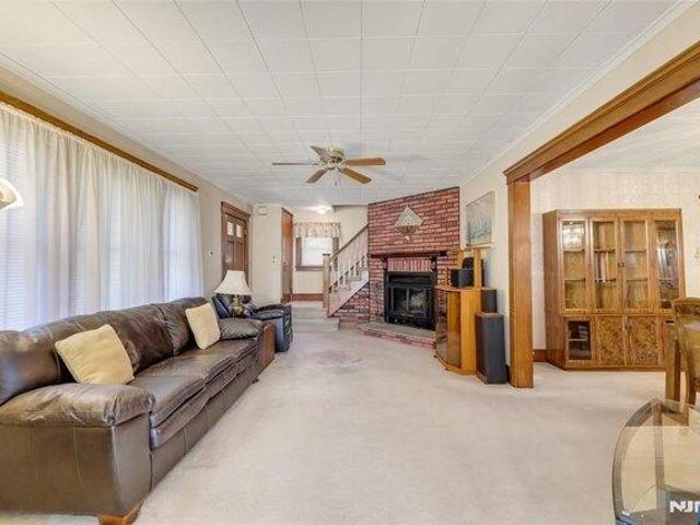 house with 3 bedroom, Totowa NJ DS102257186