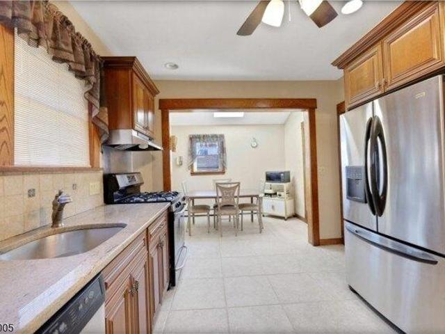 house with 3 bedroom, Totowa NJ ES105173491