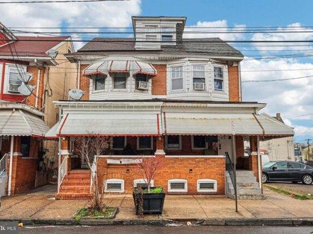 house with 3 bedroom, Trenton NJ DLS101603930