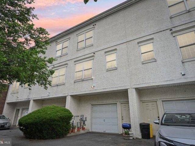 house with 3 bedroom, Trenton NJ DLS101631910