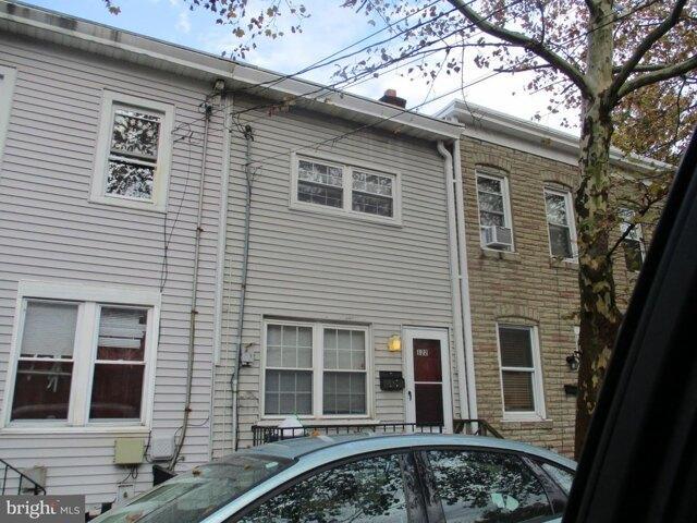 house with 3 bedroom, Trenton NJ DLS101632961