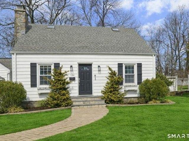 house with 3 bedroom, Trumbull CT DLS101631467