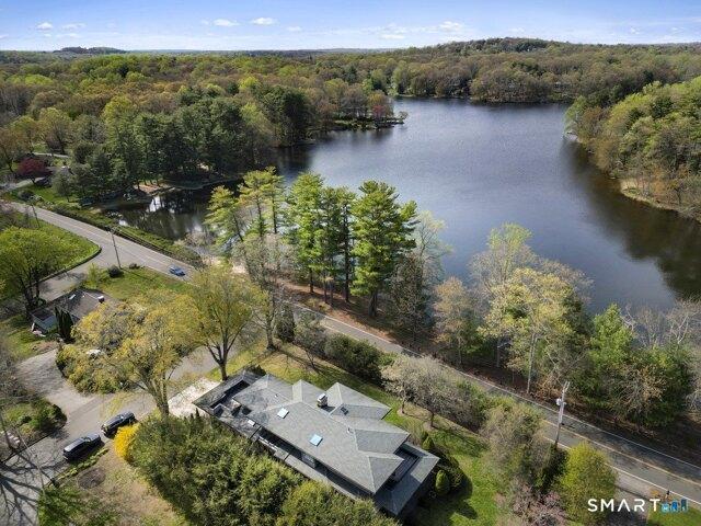 house with 3 bedroom, Trumbull CT DLS102279689
