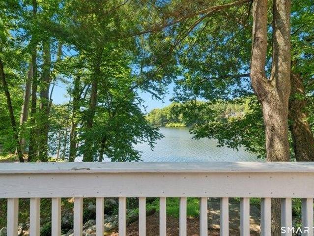 house with 3 bedroom, Trumbull CT DS103070782