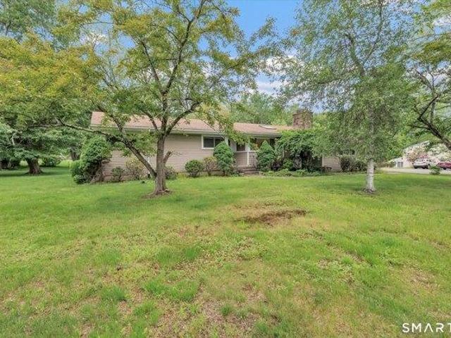 house with 3 bedroom, Trumbull CT DS103073092