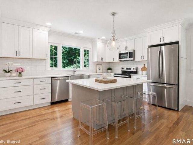house with 3 bedroom, Trumbull CT DS103432995