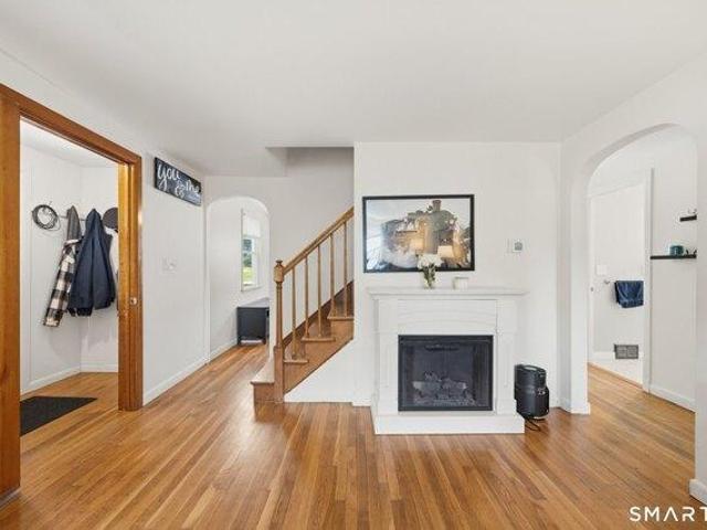 house with 3 bedroom, Trumbull CT DS104074768