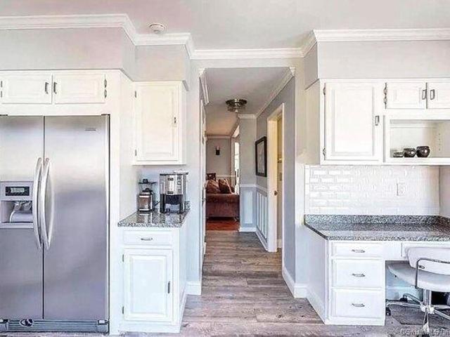 house with 3 bedroom, Trumbull CT ES103071161