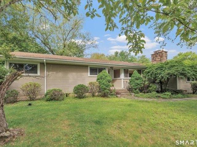 house with 3 bedroom, Trumbull CT ES103073092