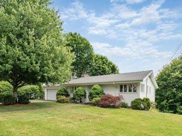 house with 3 bedroom, Trumbull CT ES103438325