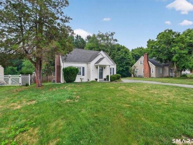 house with 3 bedroom, Trumbull CT ES105159803